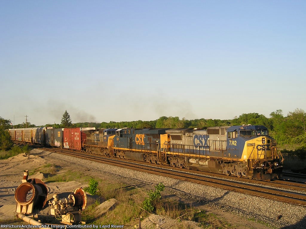 CSXT 7742 On CSX Q 231 Southbound